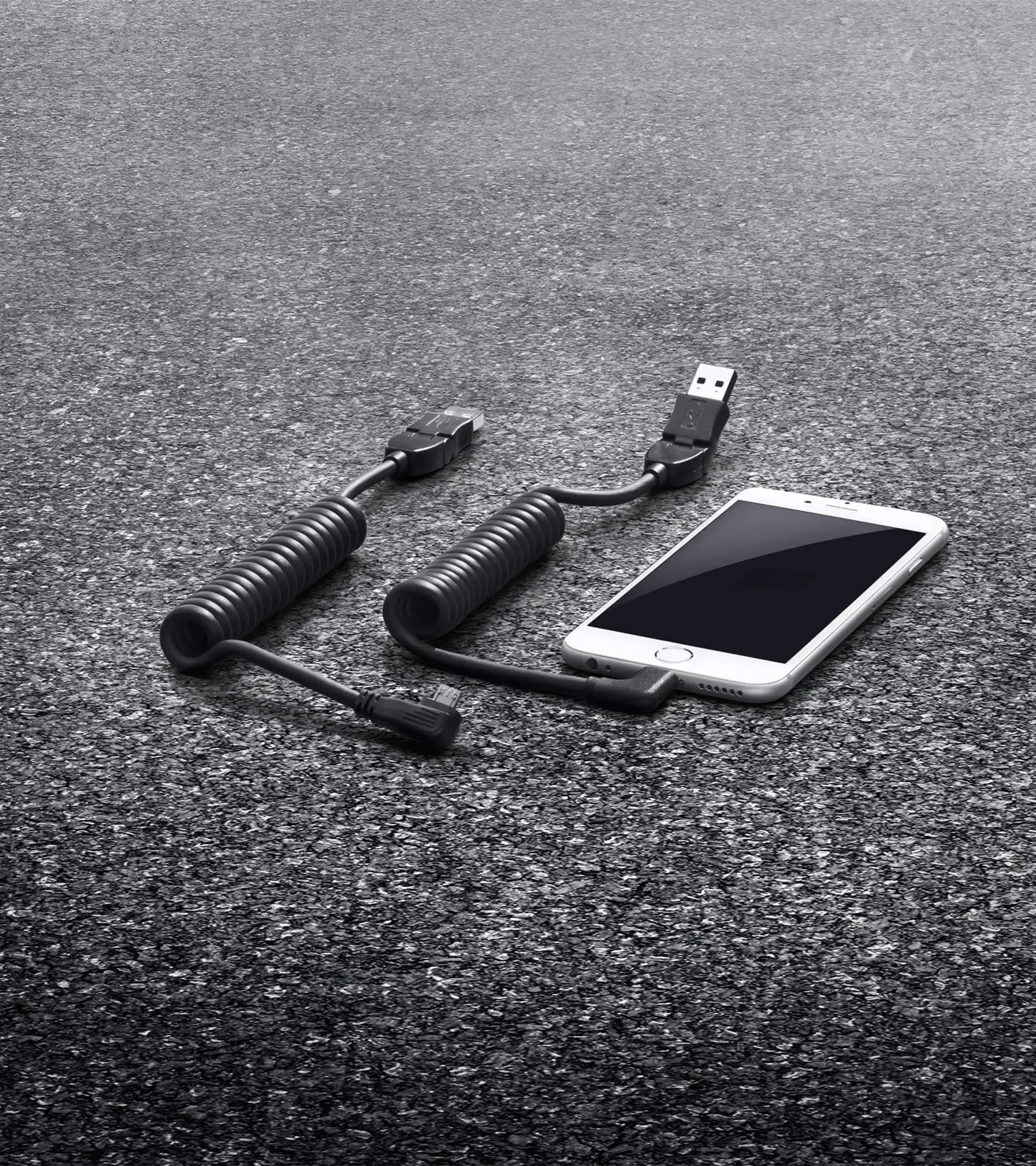 Porsche USB charging cable with Apple Lightning® connection | PORSCHE SHOP