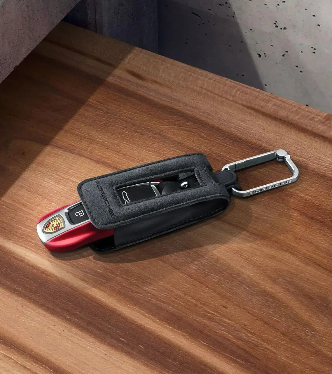 Key pouch in Alcantara® - 911/Panamera/Cayenne/Taycan | PORSCHE SHOP